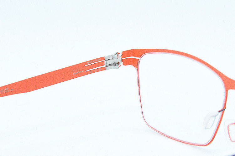 ic! berlin Stuart L.